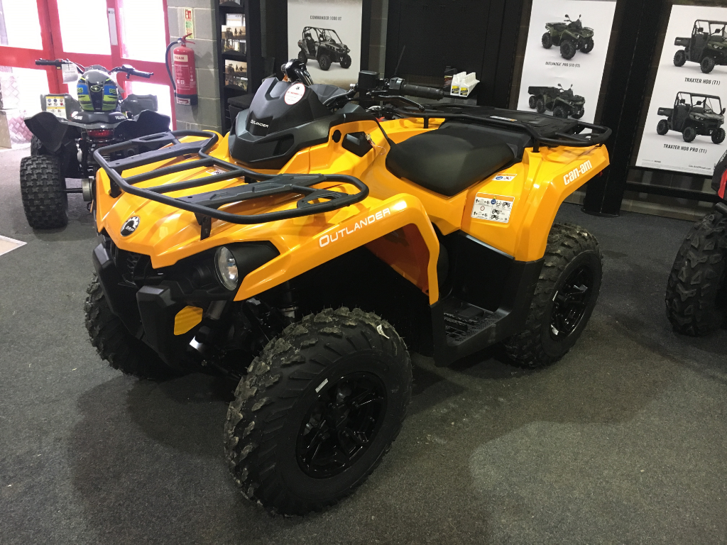 Can-Am Outlander 570 DPS from Guy Machinery