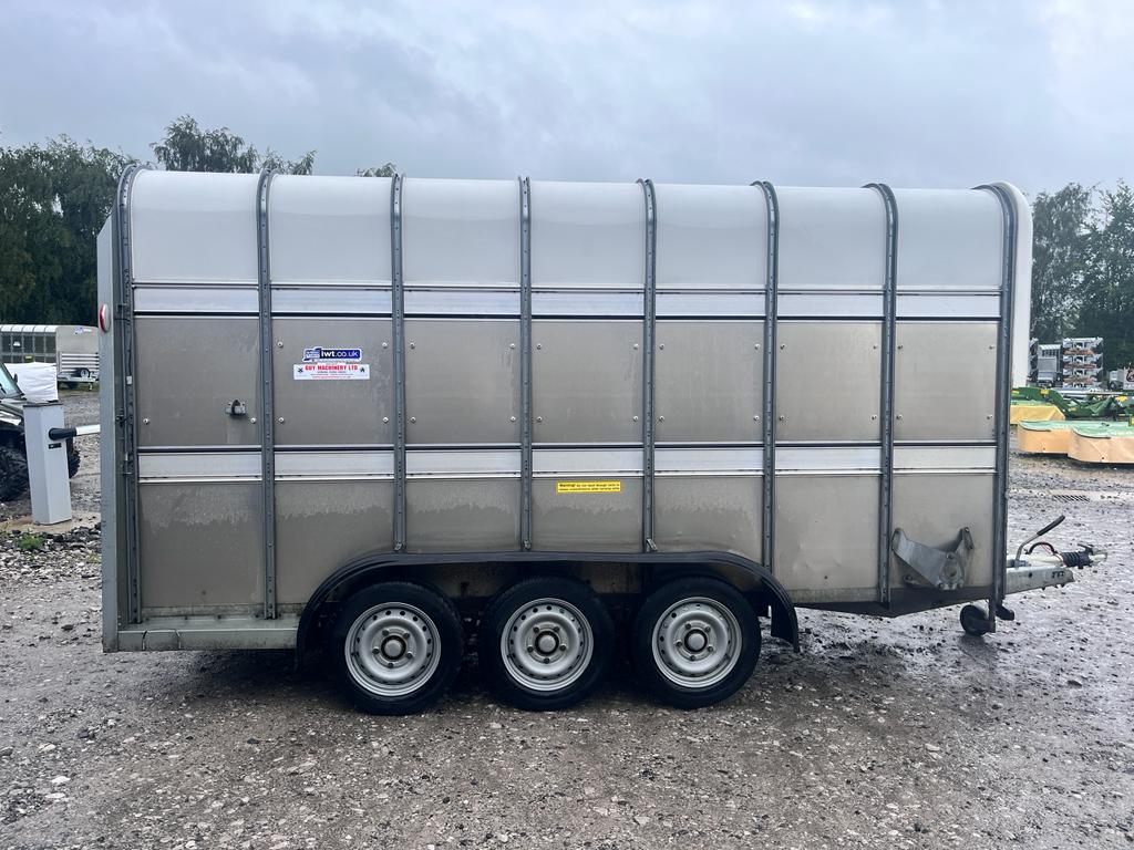 TA510 14' x 7' Tri Axle from Guy Machinery